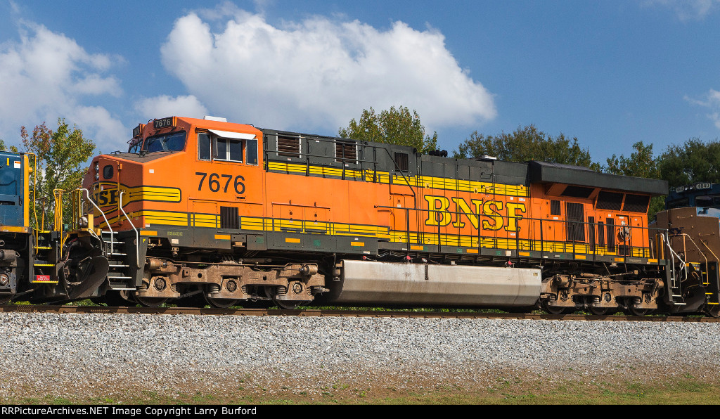 BNSF 7676